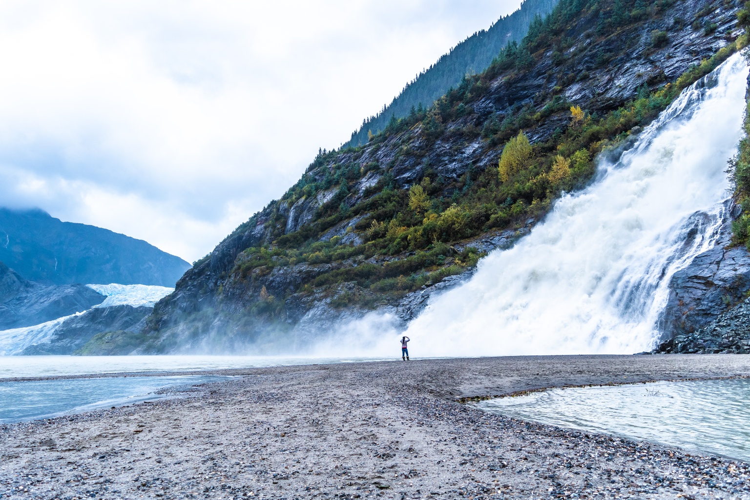 Nugget Falls (Mendenhall Glacier Falls)