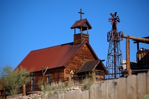 Goldfield (Mammoth Gold Mine)