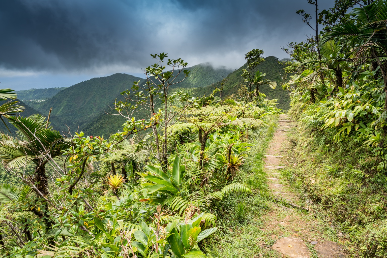 Freshwater Lake to Boeri Lake