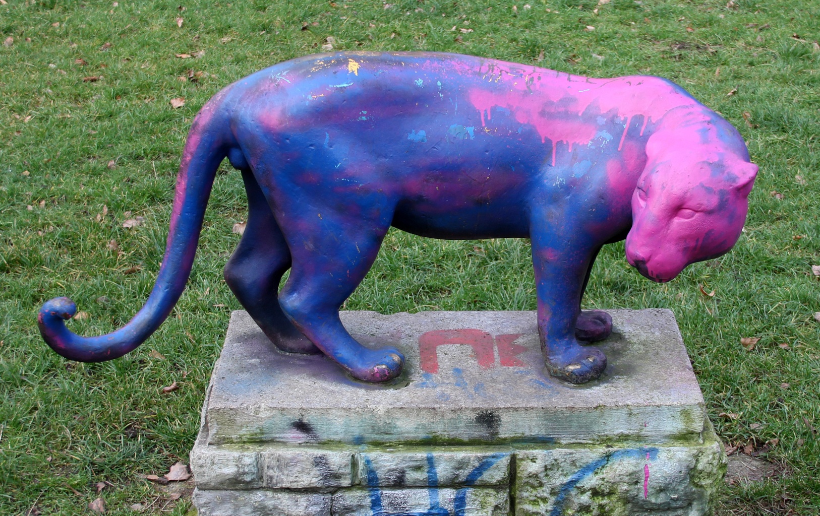 "Pink" Jaguar Statue