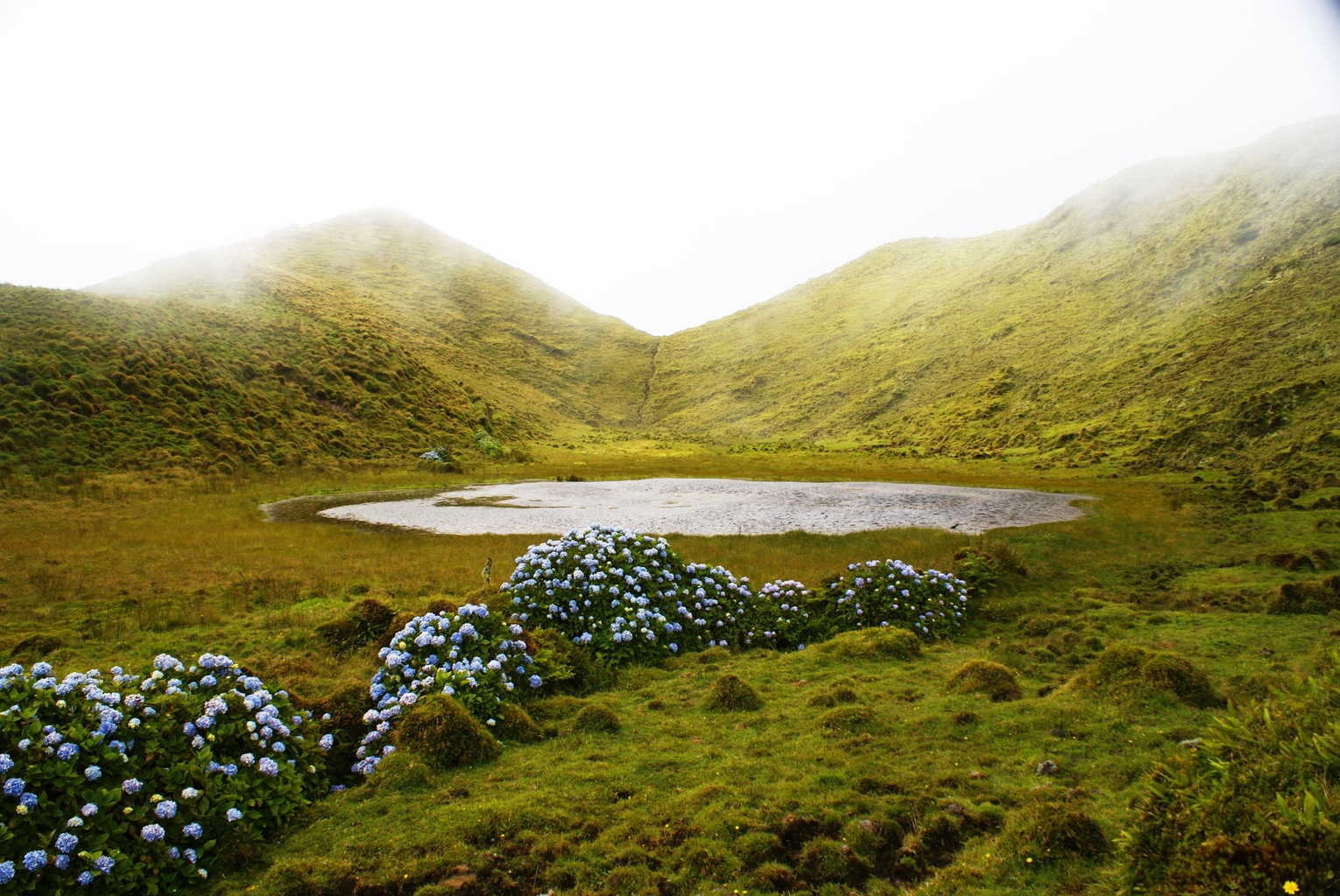 Lagoa do Cabeço dos Grotões