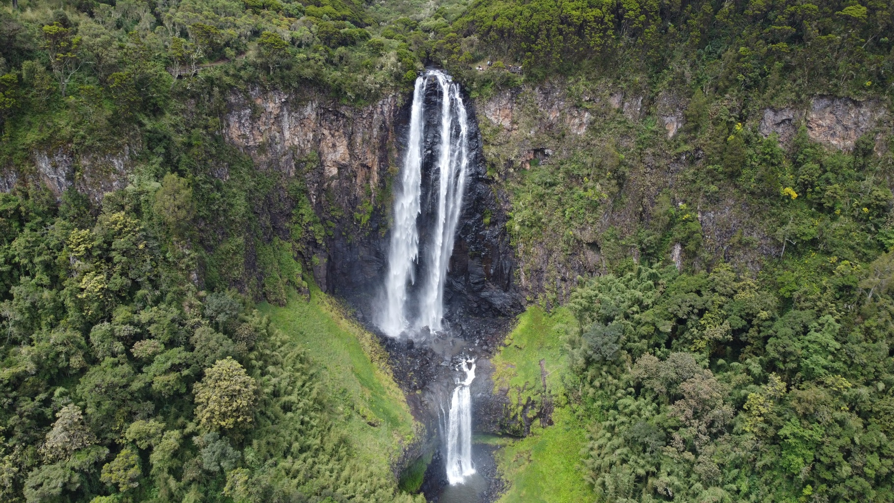 Karuru Waterfall