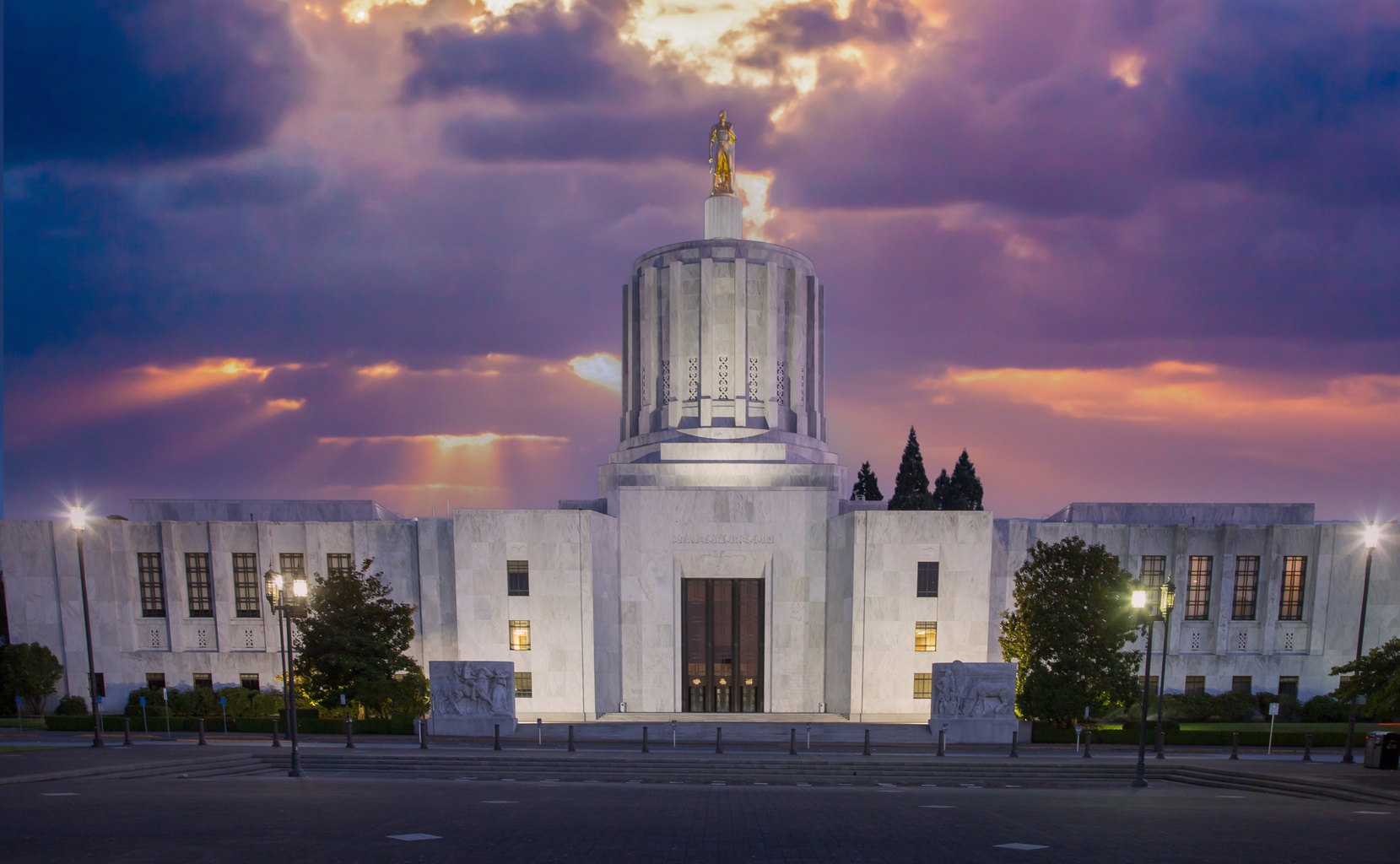 Oregon State Capitol Building