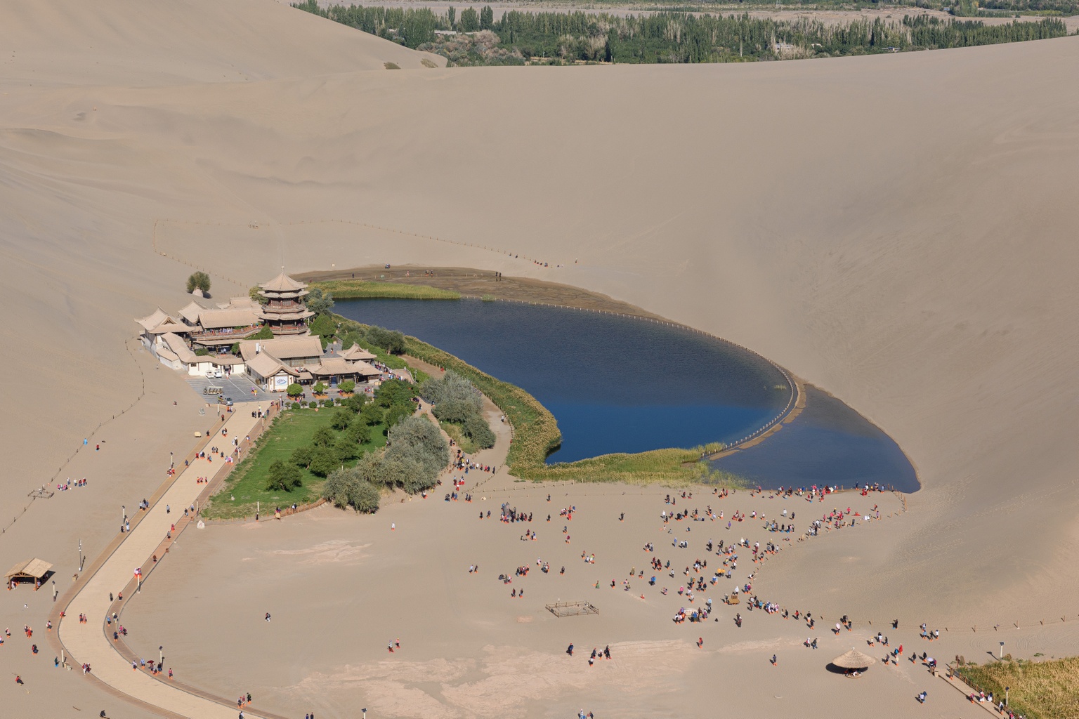Crescent Lake (Yueya Spring)