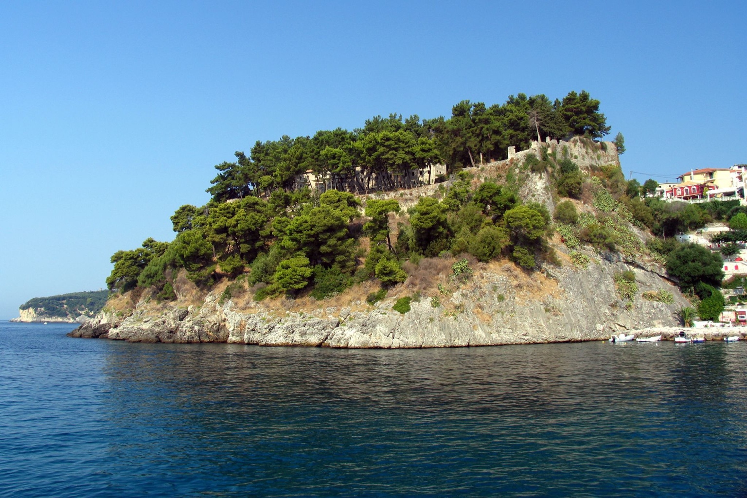 Kastro Point