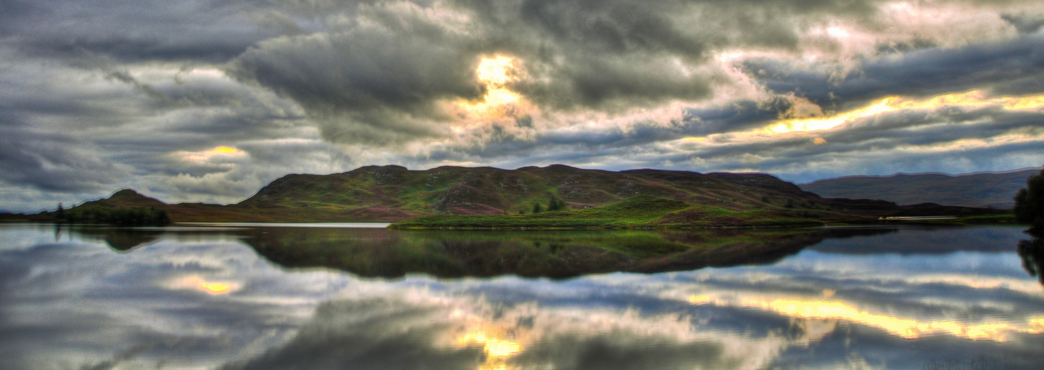 Loch Tarff Viewpoint